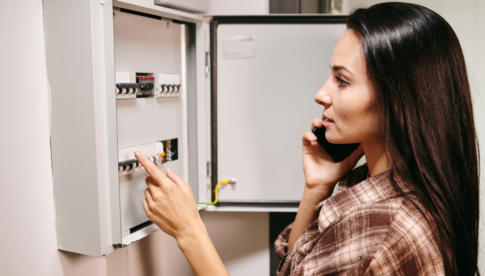 What is an Electrical Panel in Your Home and Why is it Required?